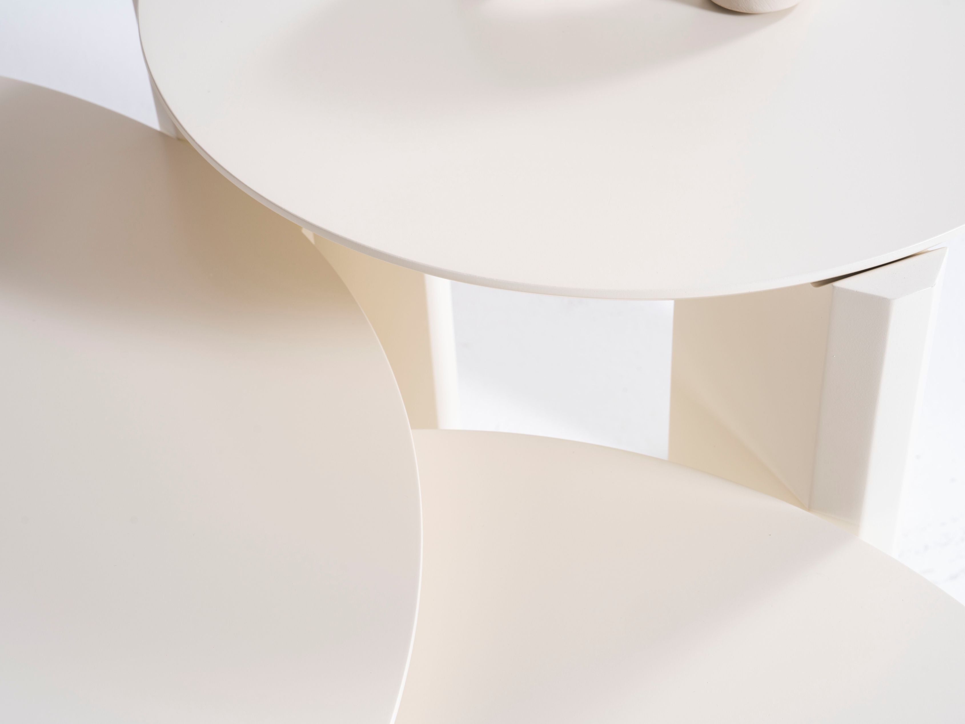 720 Cream 3 Pc Coffee Table Set – Grandiscountfurniture